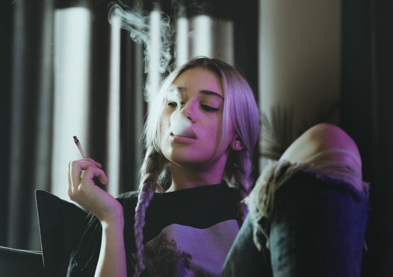 How Does Weed Make You Feel? Does Weed Make You Hallucinate?