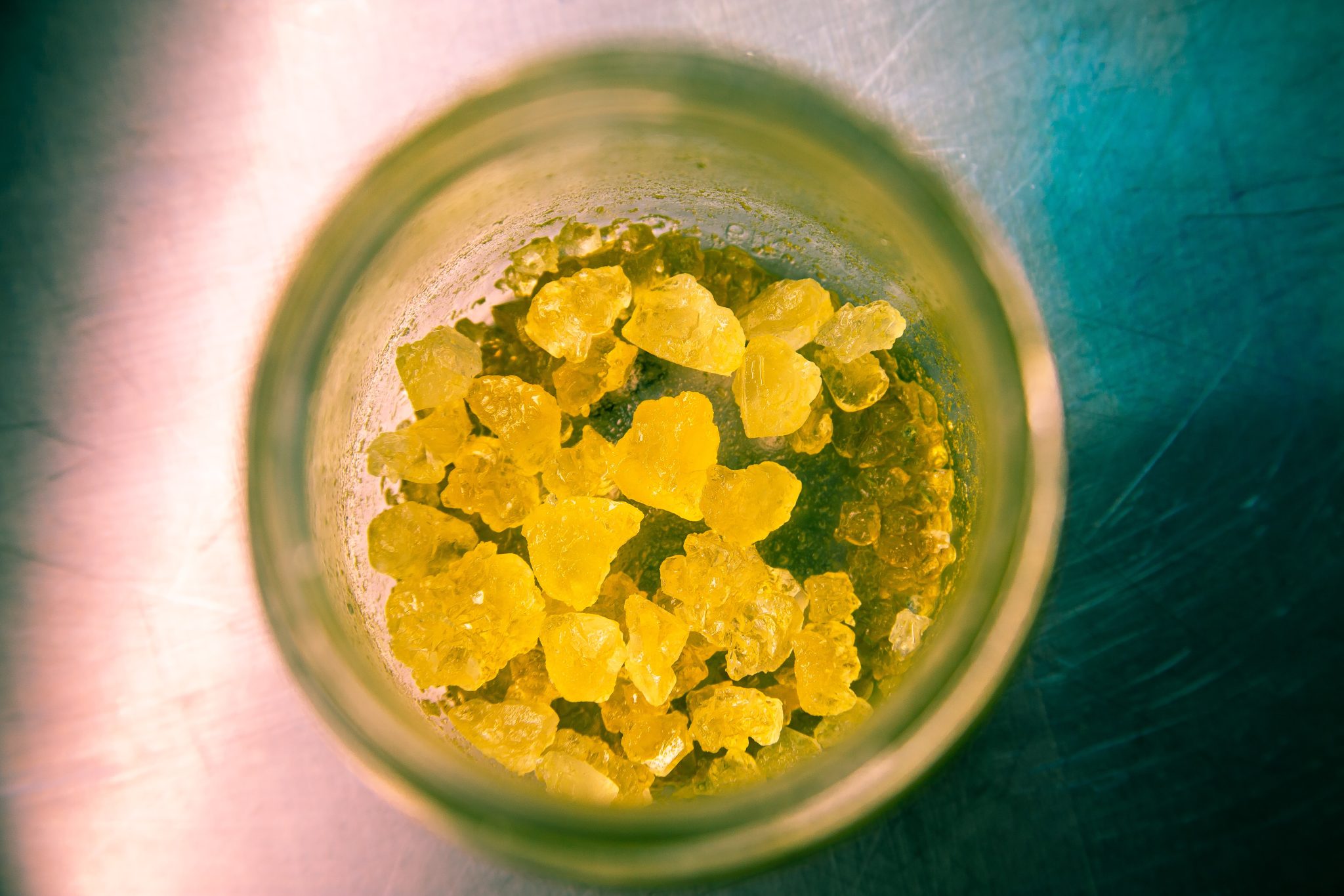 What's Shatter & What is the Difference Between Shatter vs Wax?
